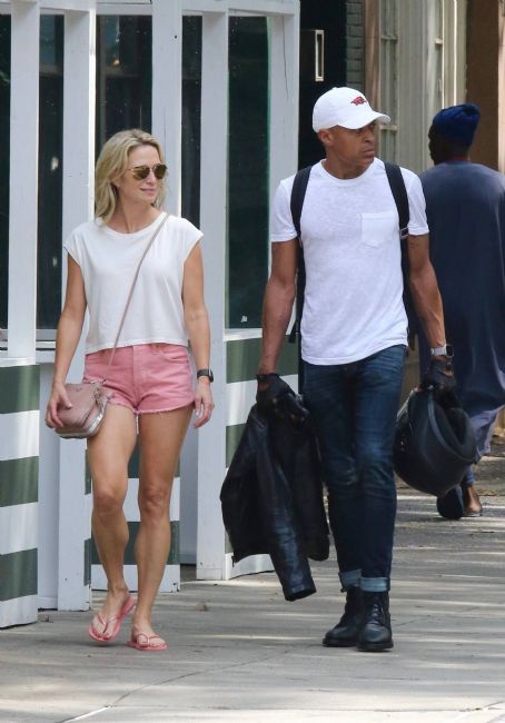 Amy Robach Seen Going For A Walk In Manhattans West Village