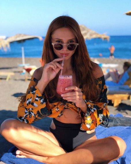 Evelyn Kazantzoglou | Evelyn Kazantzoglou Picture #103194527 - 454 x ... Evelyn Kazantzoglou | Evelyn Kazantzoglou Picture #103194527 - 454 x ...