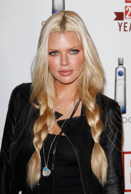 Sophie Monk Filmography List Of Sophie Monk Movies And Tv Shows