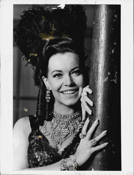 Susan Hart Photos Susan Hart Picture Gallery Famousfix