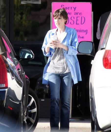 Winona Ryder Set Of Stay Cool In La 2008 08 20 Winona Ryder