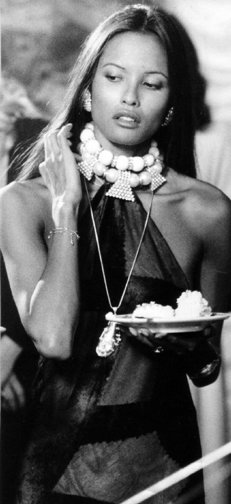 Legendary Sex Symbol Laura Gemser Poses Naked 16 Photos Porn Sex Picture