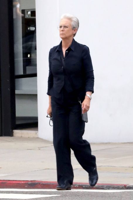 Jamie Lee Curtis Is Spotted Out And About In Los Angeles Jamie Lee