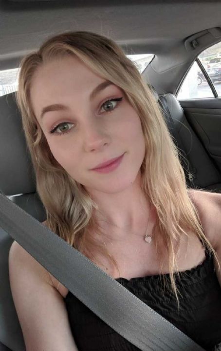 Lisa Peachy Twitch Stpeach Personal Pics 2 Famousfix